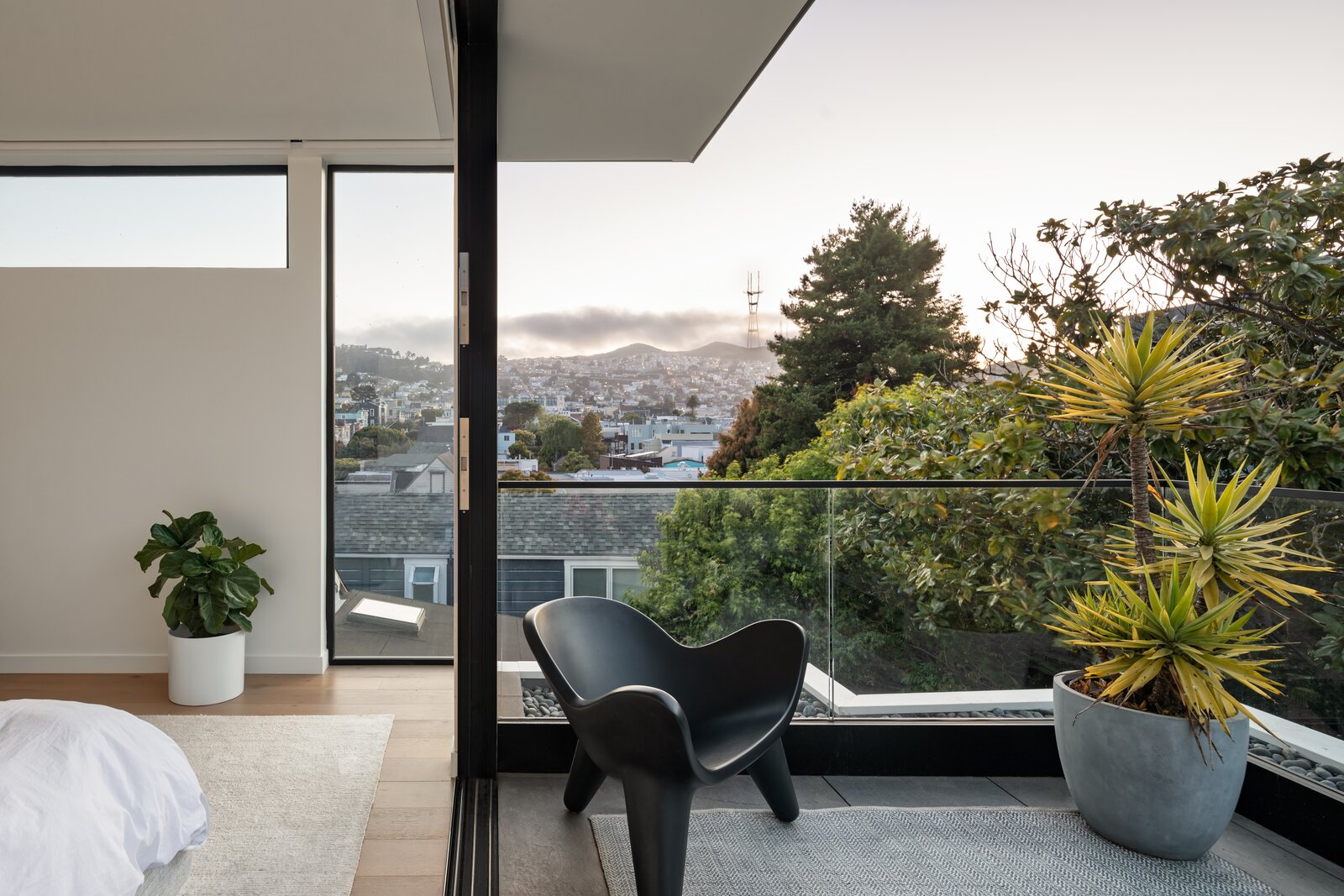 Photo 10 of 22 in Clipper Street House by Renato Jose - Dwell