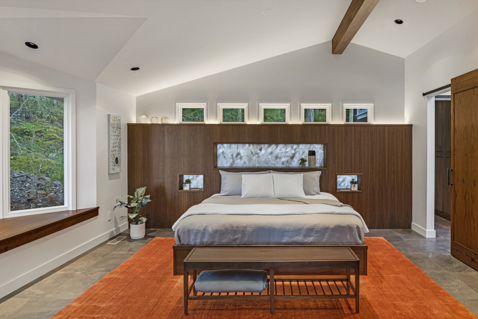 Photo 18 of 35 in The Fire + Water Infinity House by Architectural ...