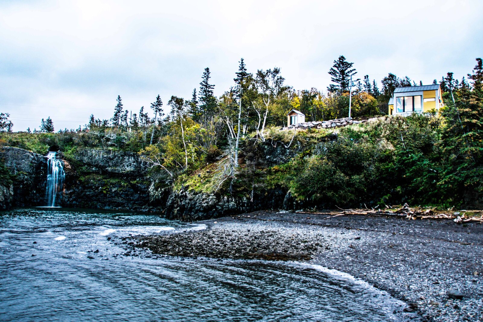 Photo 4 of 29 in The Hideaway at Baxters Harbour by Melissa Laforge - Dwell
