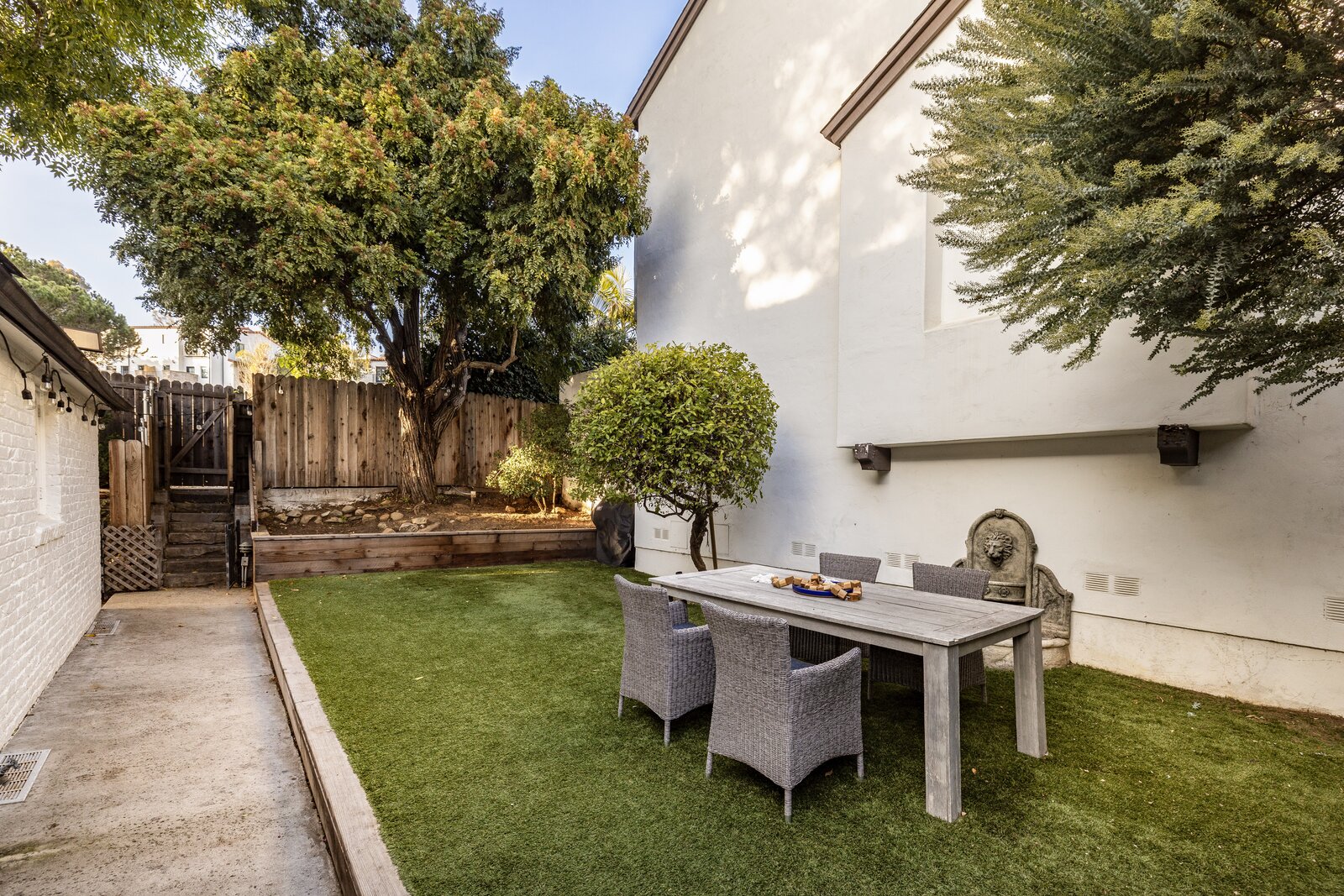 Photo 15 of 17 in 1920S SANTA BARBARA JEWEL by Marsha Kotlyar Estate ...