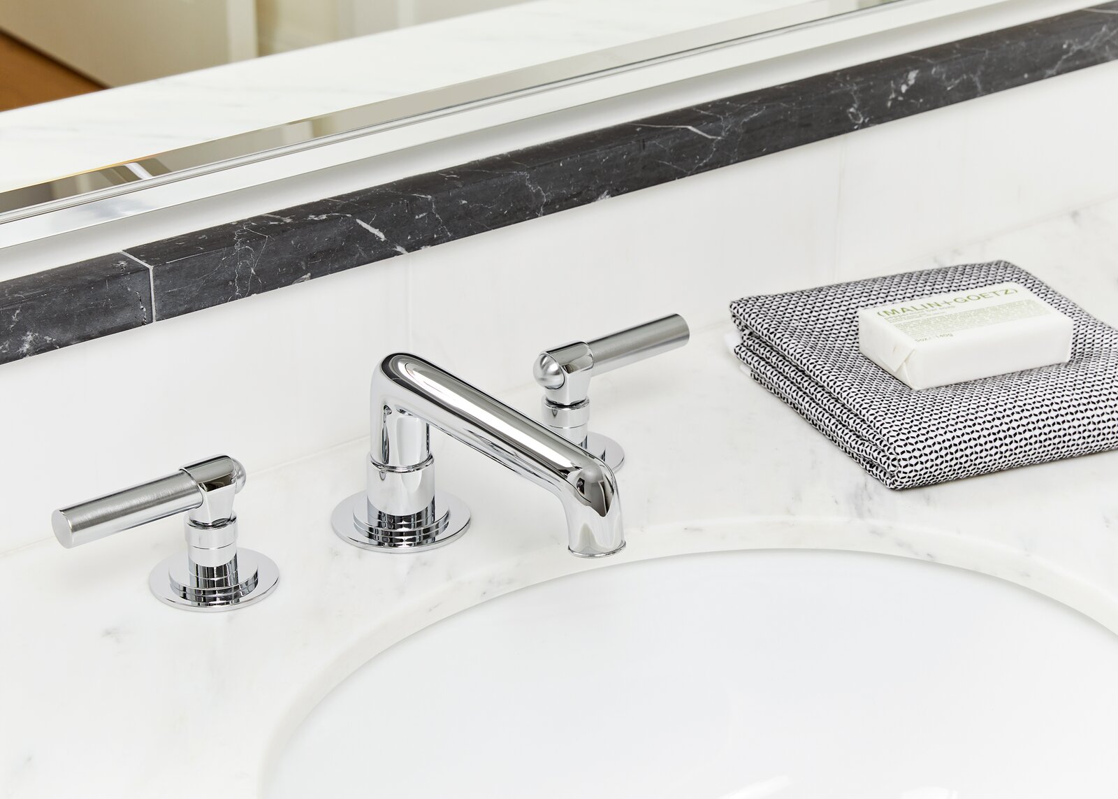 Photo 7 of 14 in VU New York Residence 3B by NYC Design - Dwell