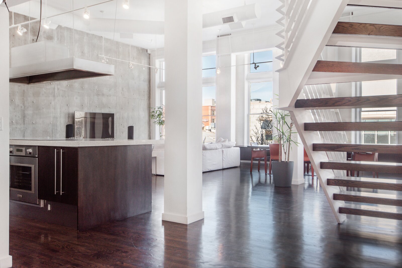 Photo 5 of 7 in In Salt Lake City, a Sun-Drenched Loft in an Old ...