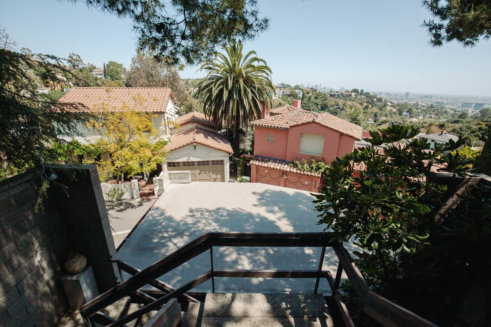 Photo 1 of 33 in The Beachwood Milt Davis Hollywood House by Lauren ...