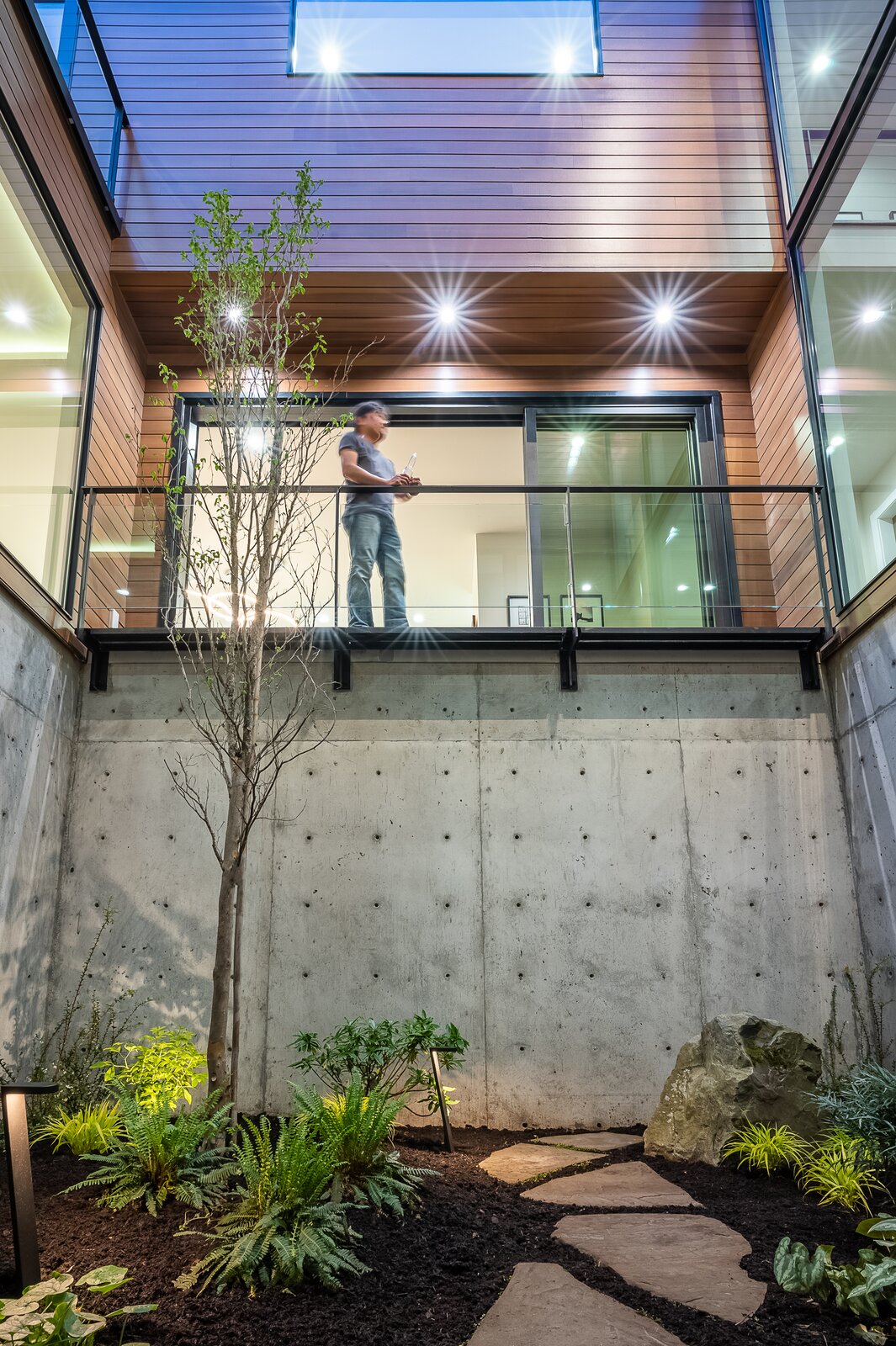 Photo 11 of 16 in Atrium House by Juan Leon - Dwell