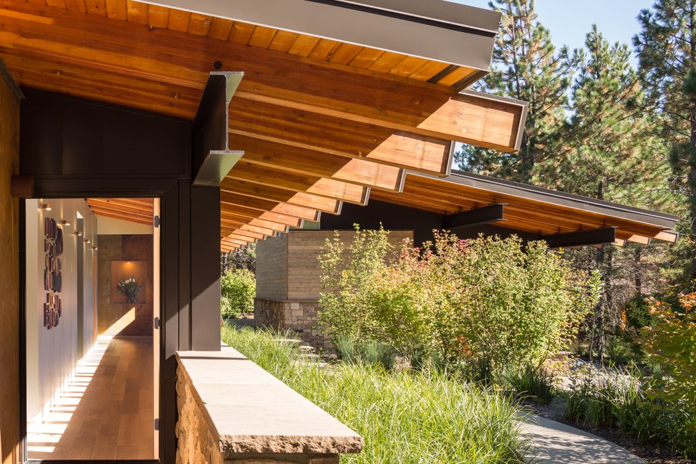 Photo 7 of 26 in Tumble Creek Cabin by Coates Design Seattle Architects ...