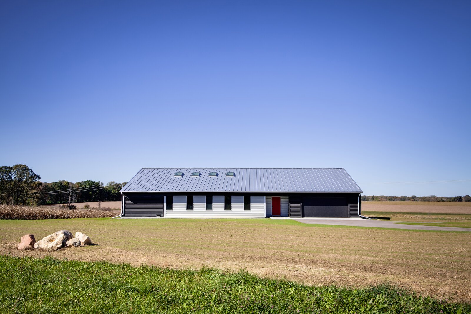 Photo 2 of 12 in Gallery Shed by Galbraith Carnahan Architects - Dwell