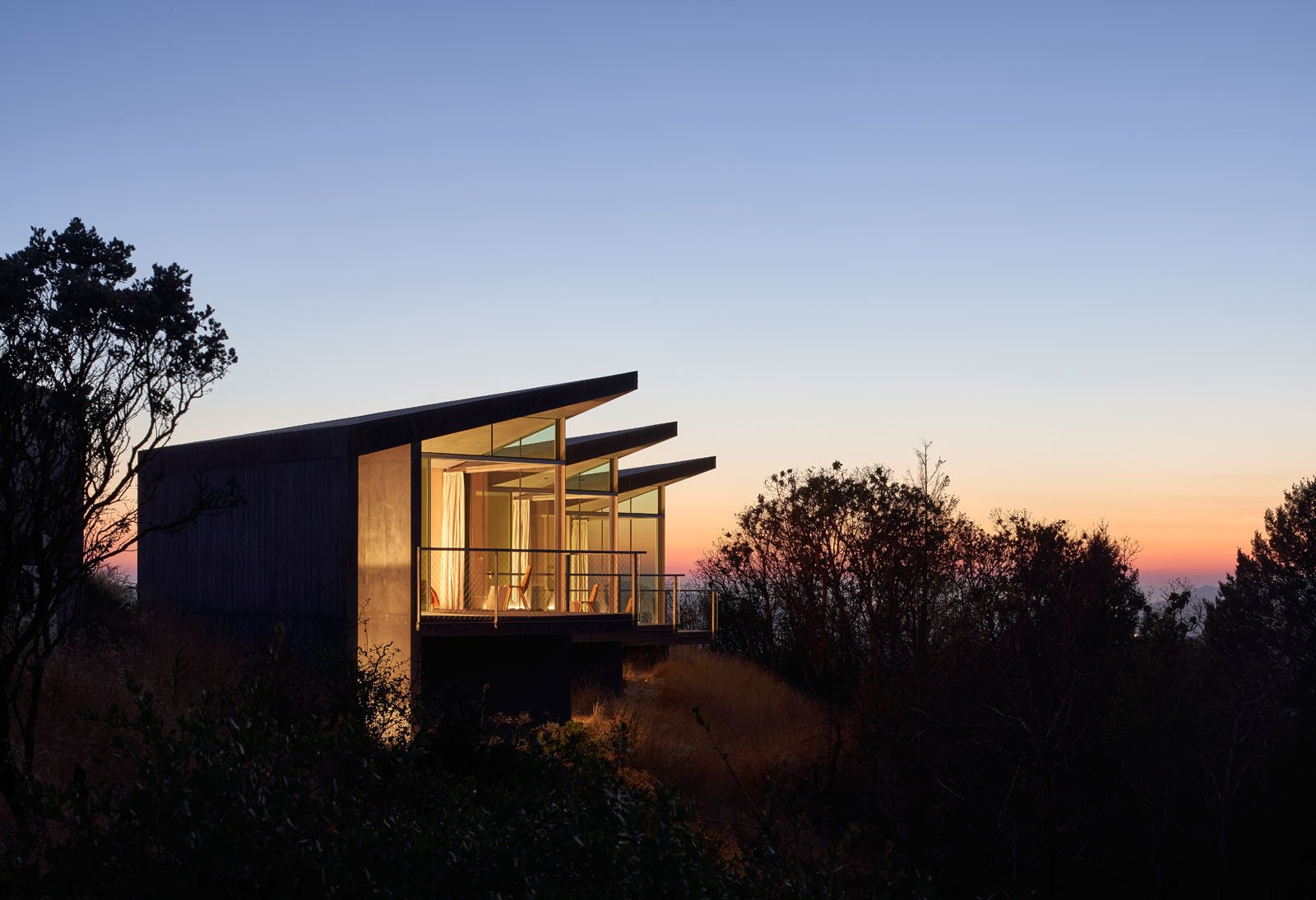 The Ridge House (8 Photos) - Dwell
