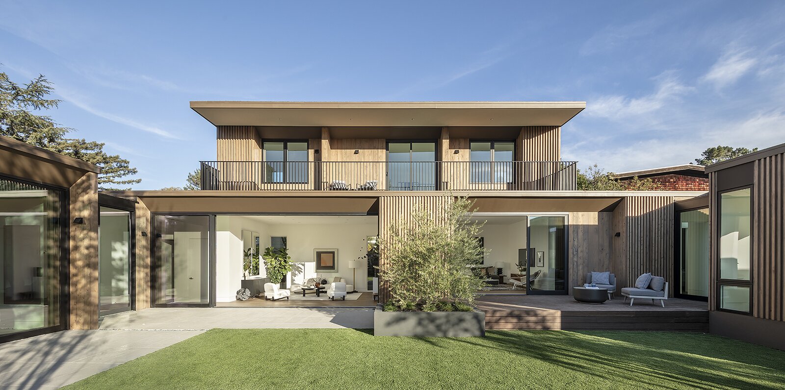 Photo 20 of 25 in Modern Courtyard House by Richardson Pribuss ...