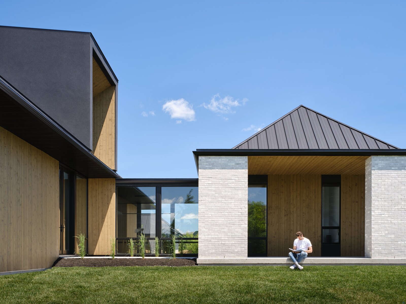 Photo 6 of 14 in Dubhouse by everyday studio - Dwell