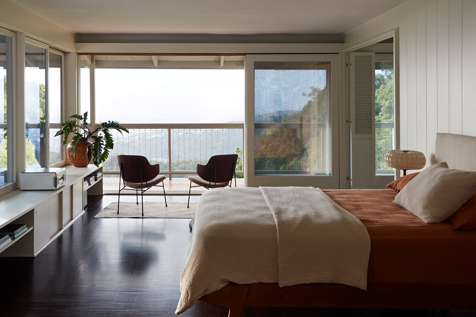 Photo 31 of 31 in Before & After: A Honolulu Midcentury Becomes a ...