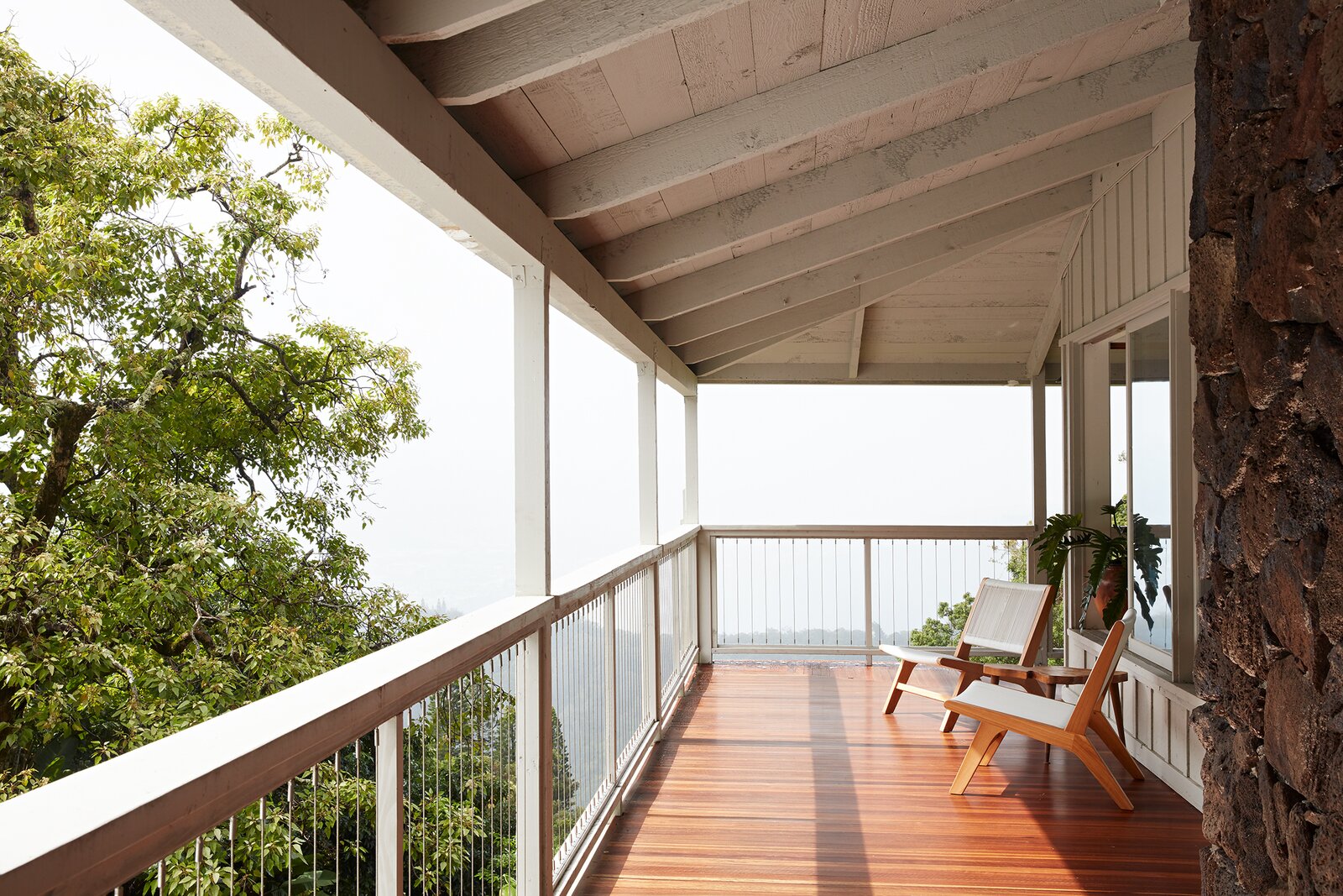 Photo 12 of 31 in Before & After: A Honolulu Midcentury Becomes a ...