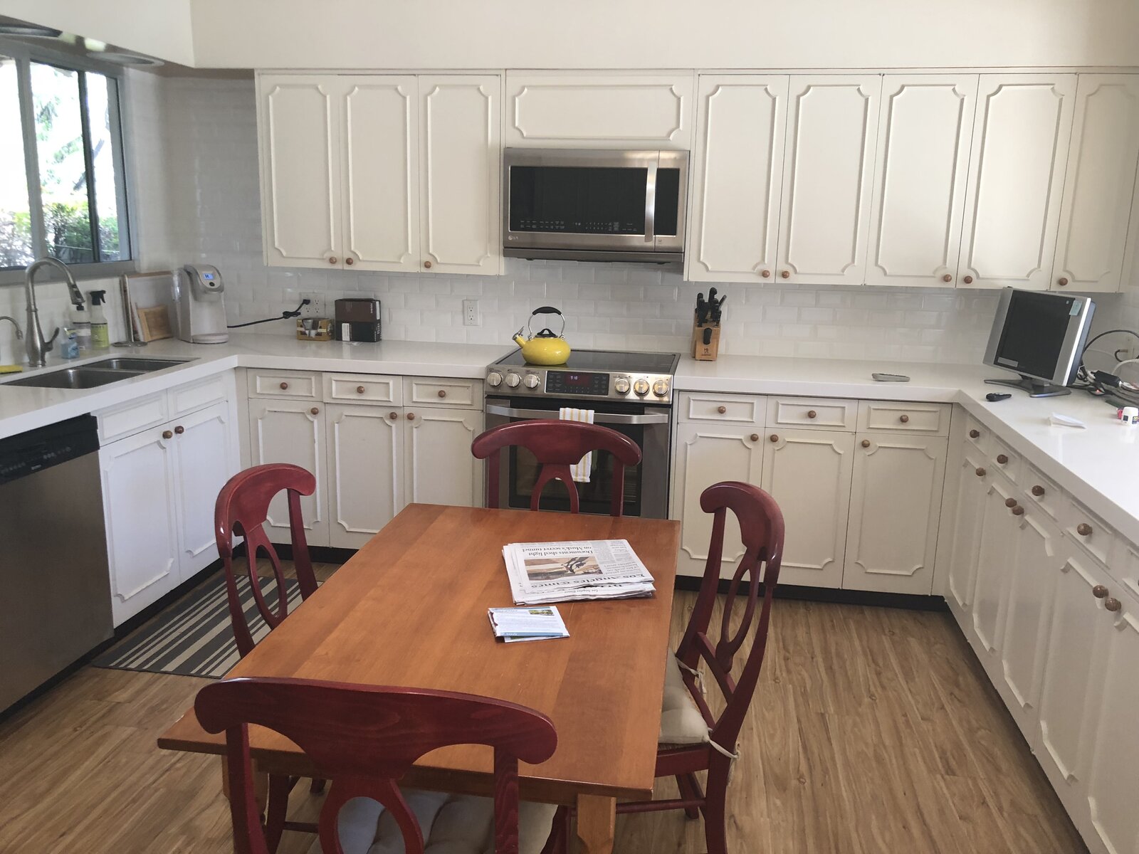 Photo 10 of 33 in Before & After: A Classic Midcentury by Albert Frey ...