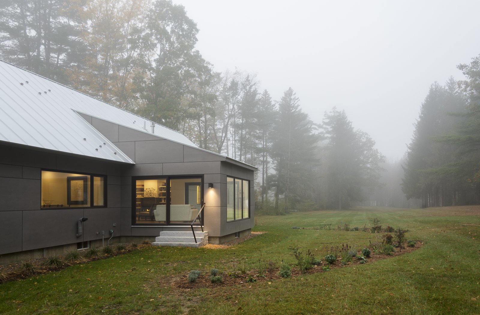 Photo 6 of 20 in The River House by H. Sloane Mayor - Dwell