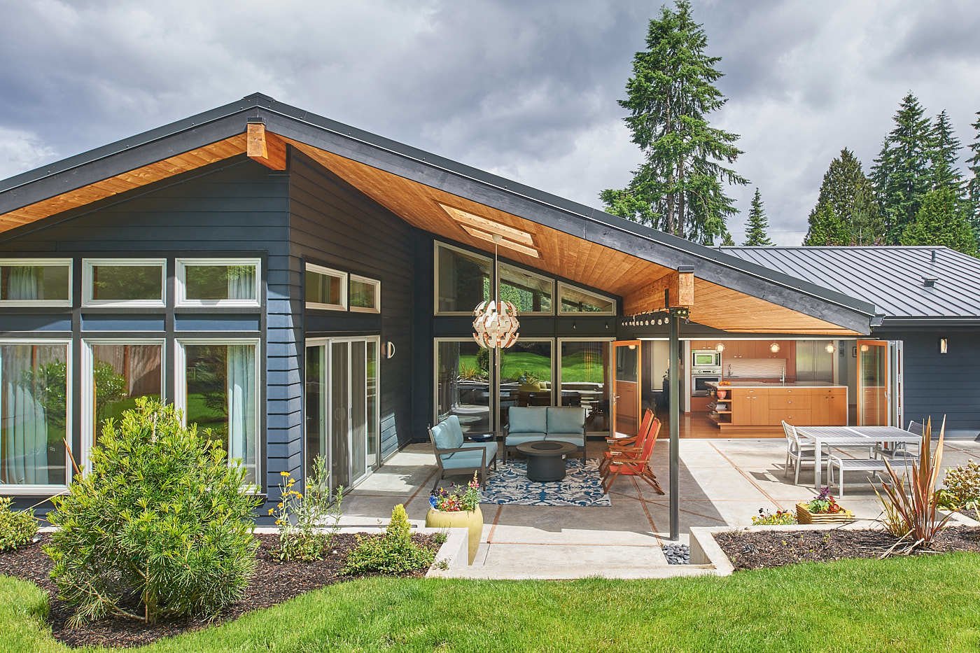 Kirkland Mid-Century Modern (8 Photos) - Dwell