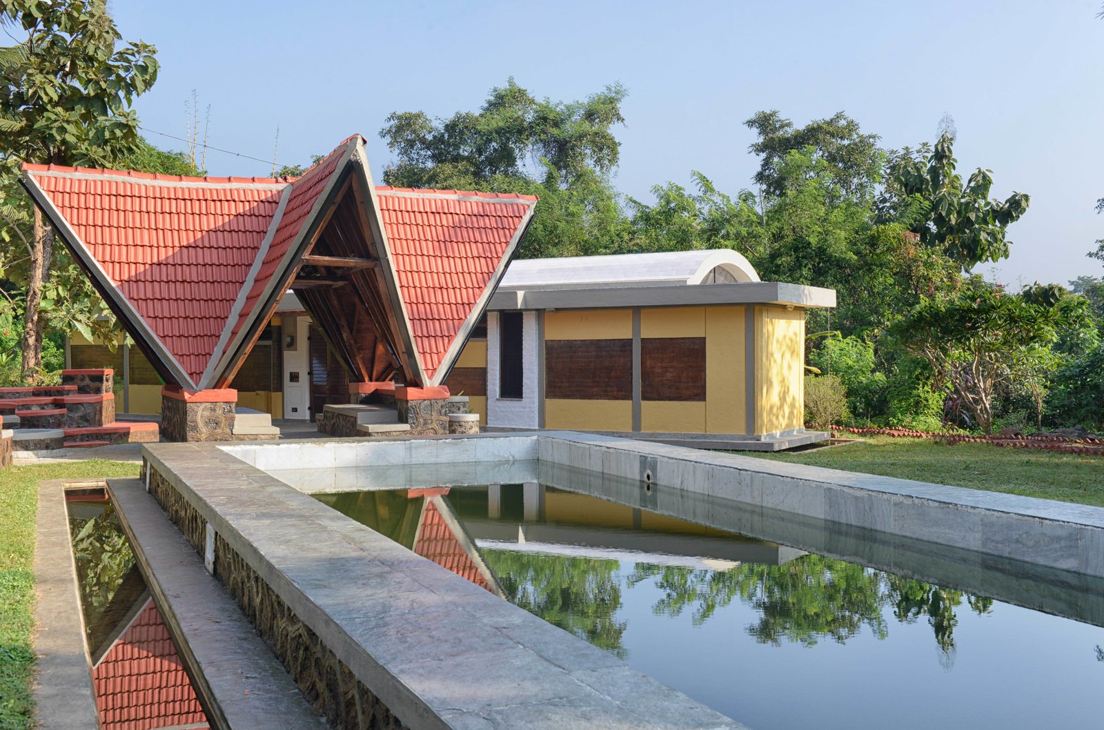 Photo 14 of 16 in Farm House, India by Ranjeet Mukherjee - Dwell