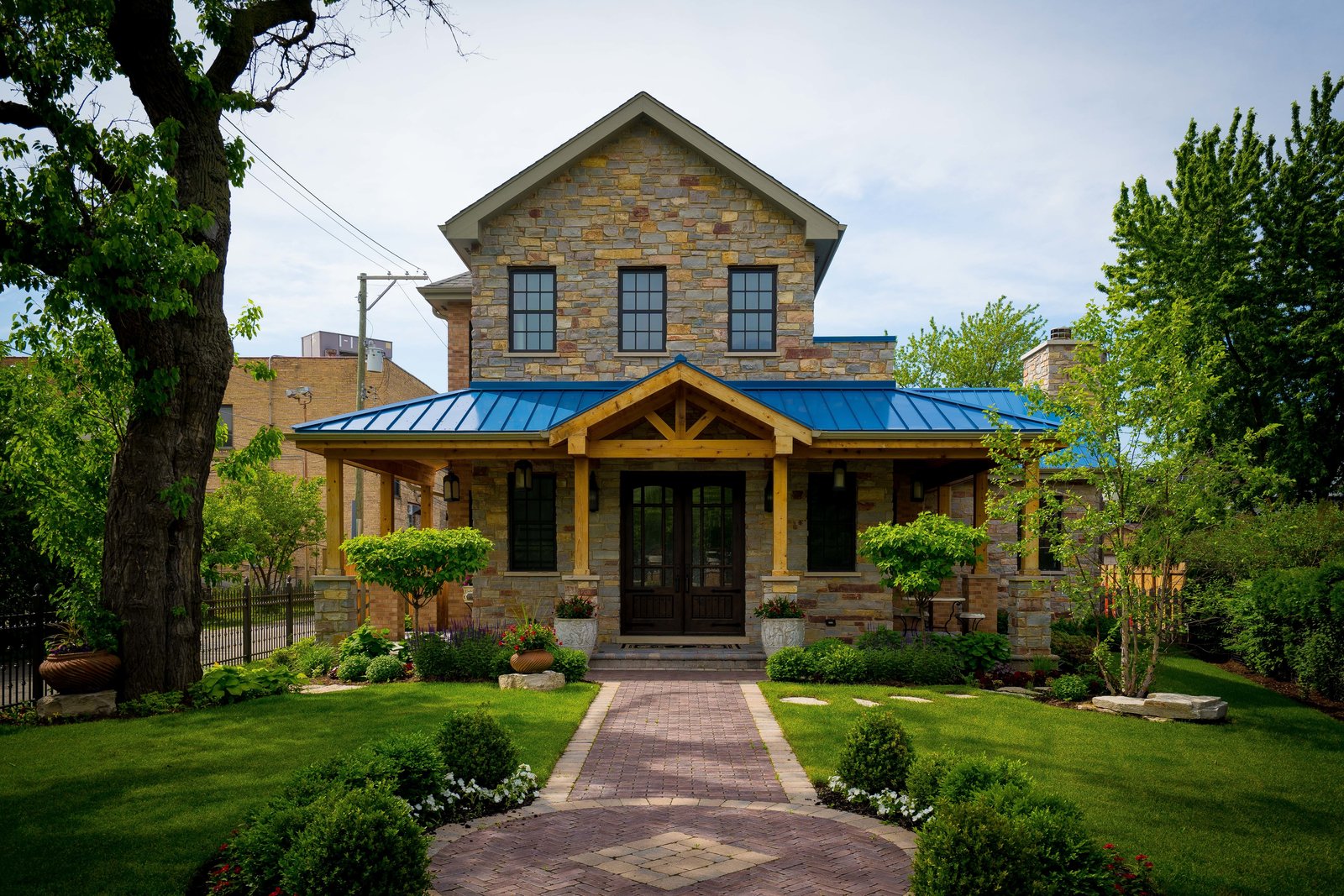 Photo 1 of 9 in Stunning Million Dollar Custom Built Home in Chicago ...