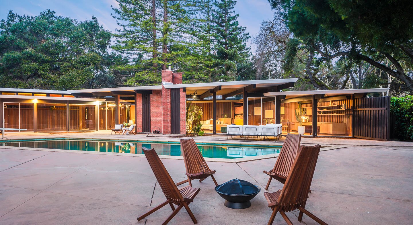 Photo 1 of 9 in Joseph Eichlers Personal Residence by Boyenga Team - Dwell