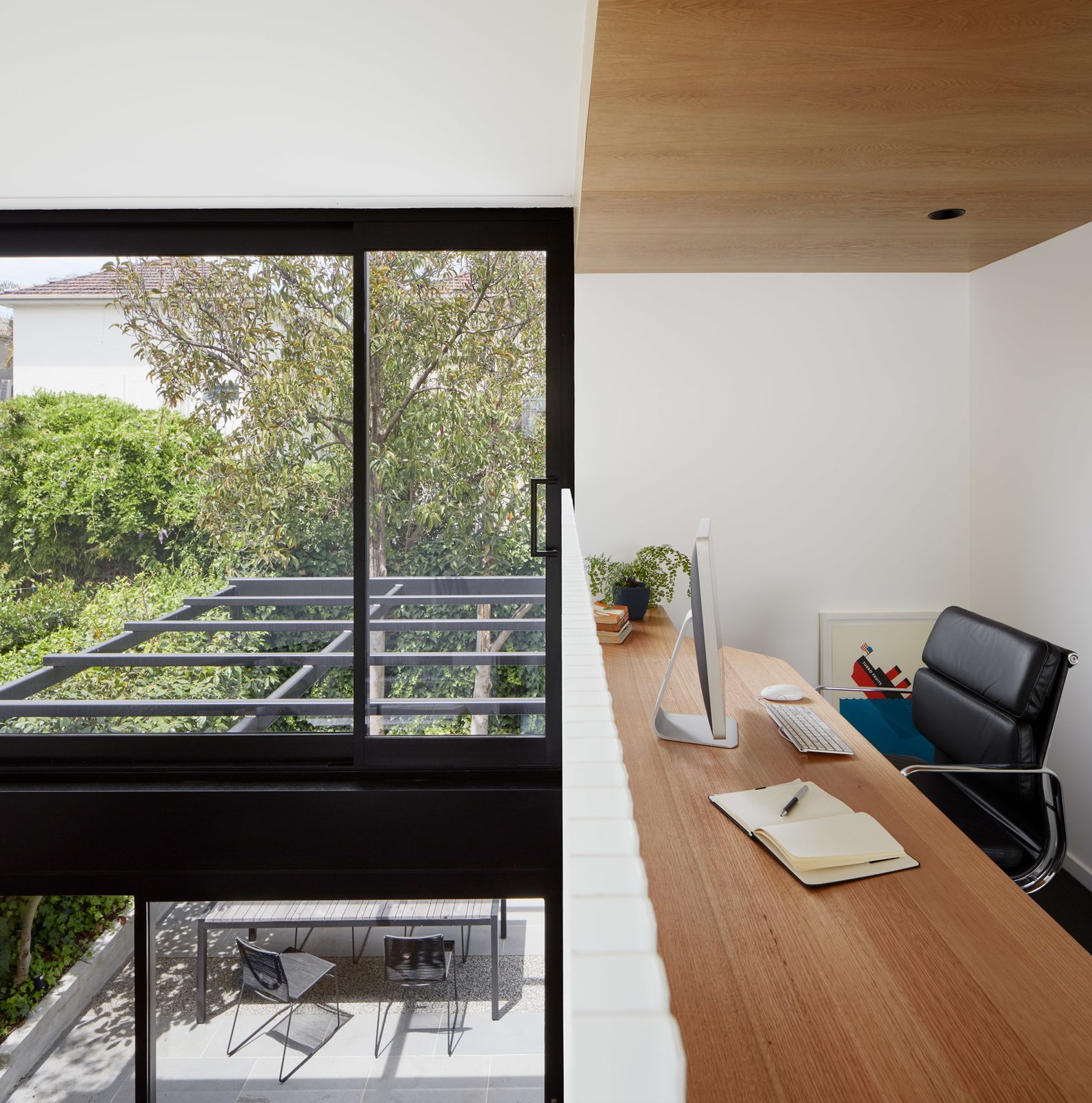 Photo 11 of 30 in South Yarra Void House by Andrew Child - Dwell