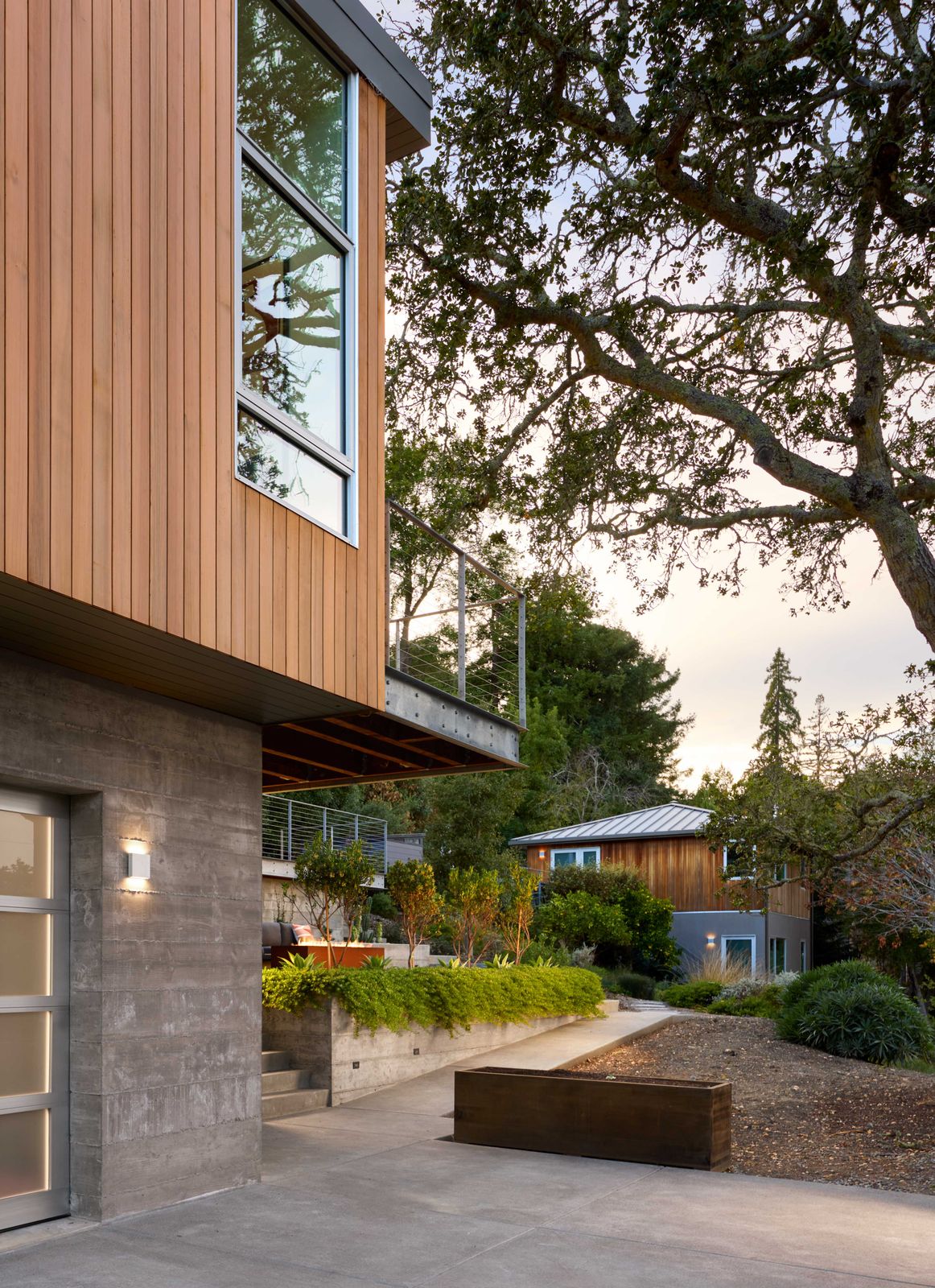 Photo 9 of 25 in ETHEL & MIRBEL RESIDENCE by richard johnson design - Dwell