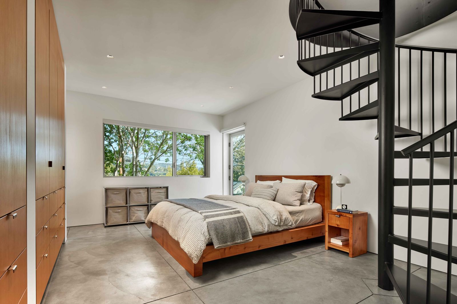 Photo 18 of 25 in ETHEL & MIRBEL RESIDENCE by richard johnson design ...