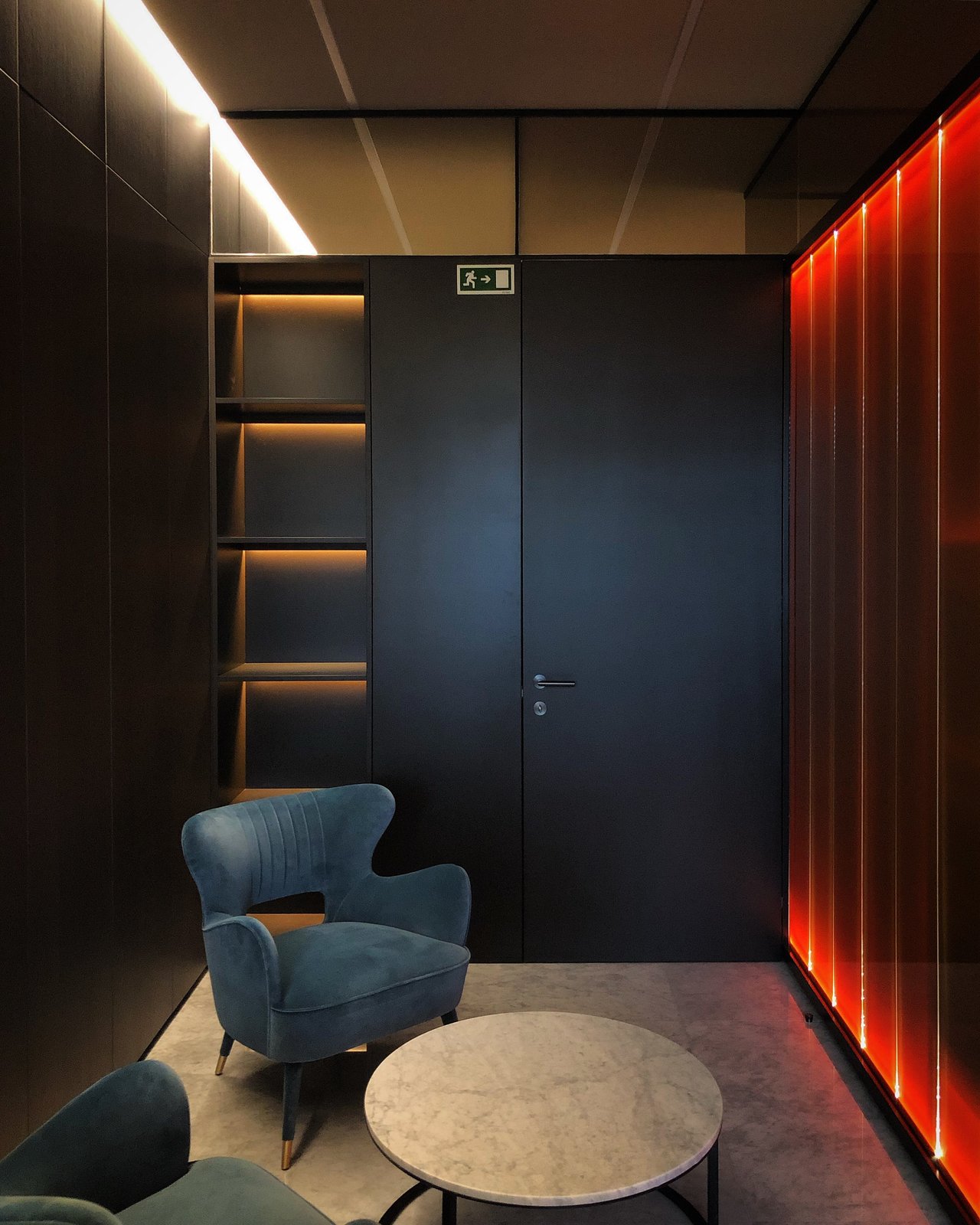 Photo 12 of 21 in RC OFFICE | Porto | 2019 by ESQVTA | interior design ...