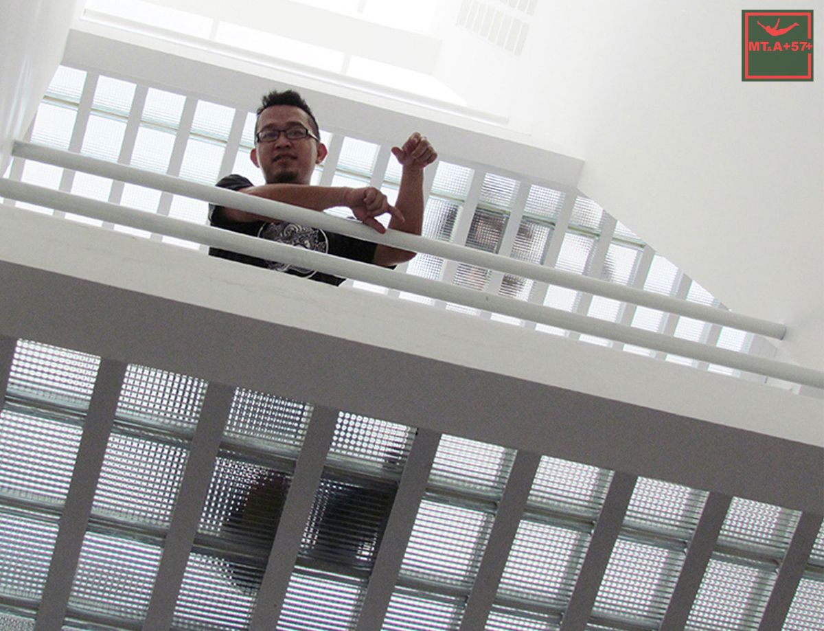 Photo 4 of 26 in LIGHTING HOUSING FOR WORKING CLASS by TRAN MINH - Dwell