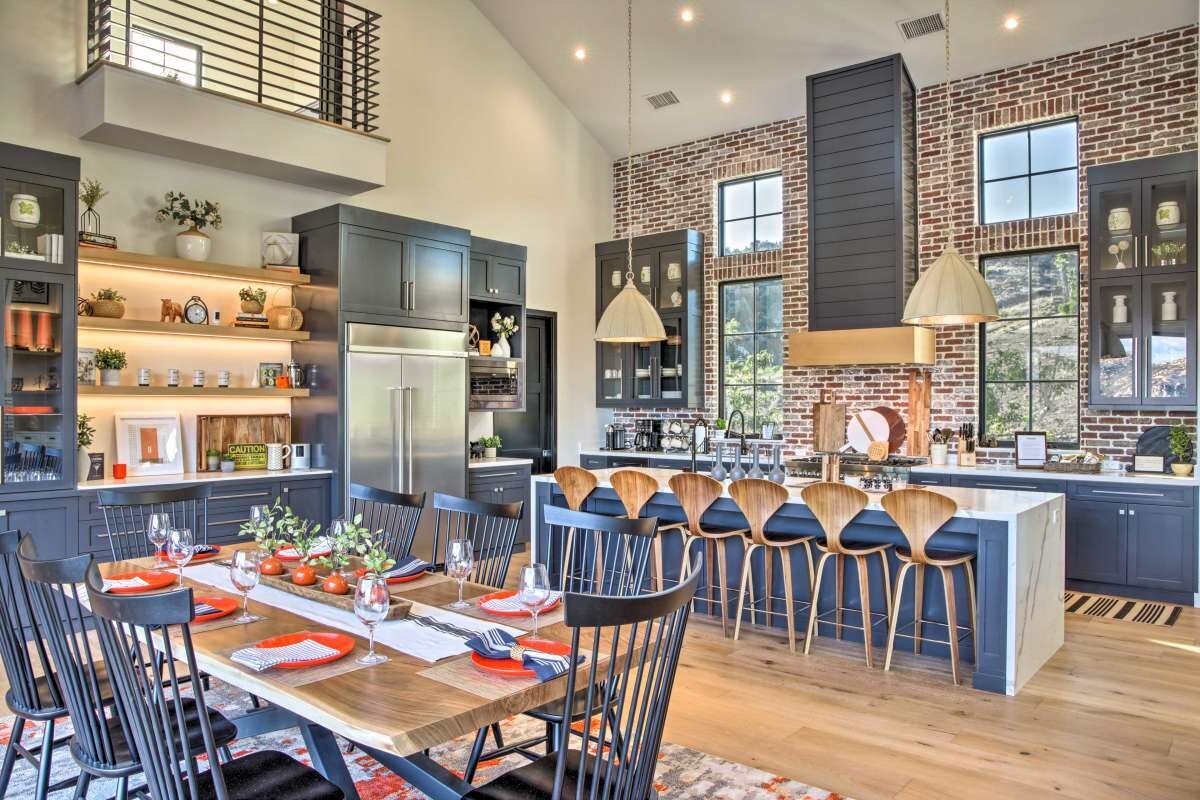 Photo 7 of 9 in Grove in the sky by Sharon Colona - Dwell