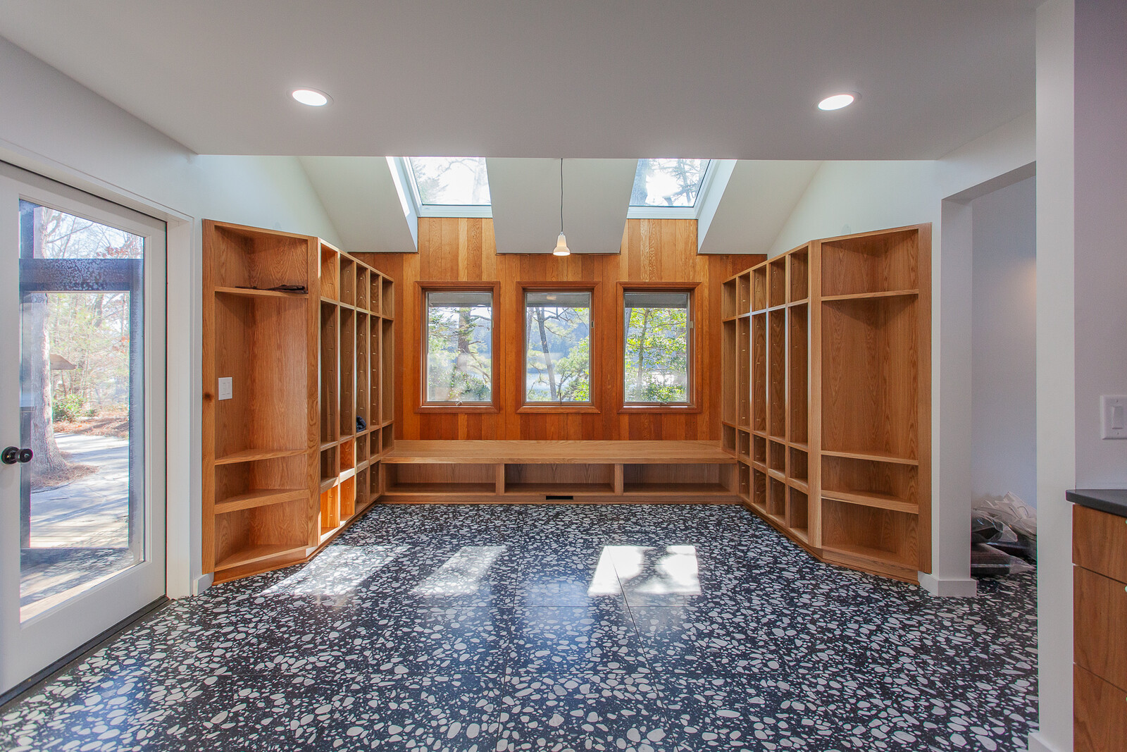 Photo 10 of 17 in Thunder Island by Bureau for Architecture & Urbanism ...