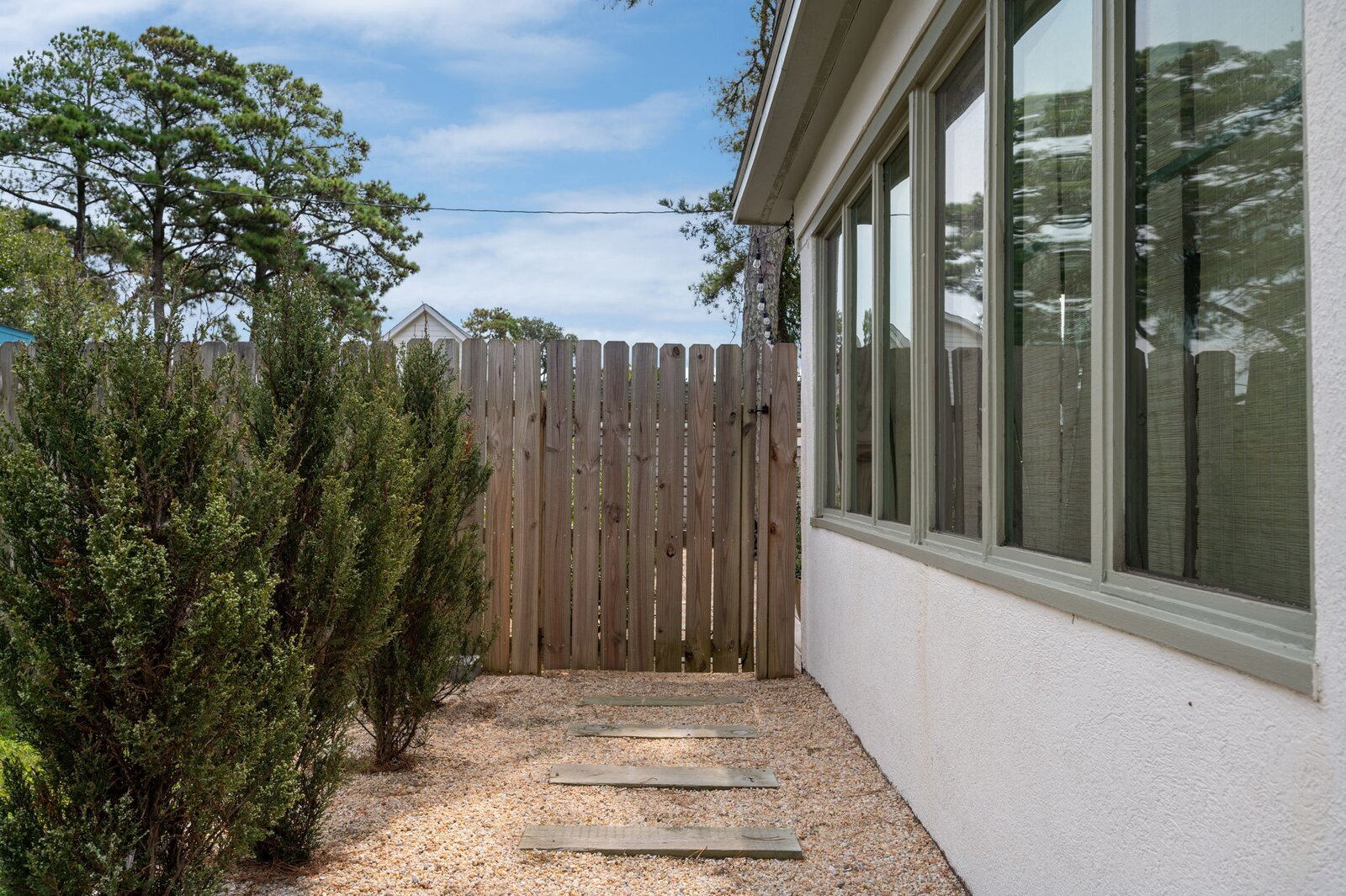 Photo 3 of 36 in The Casita by Rachel Taylor Design Co. - Dwell