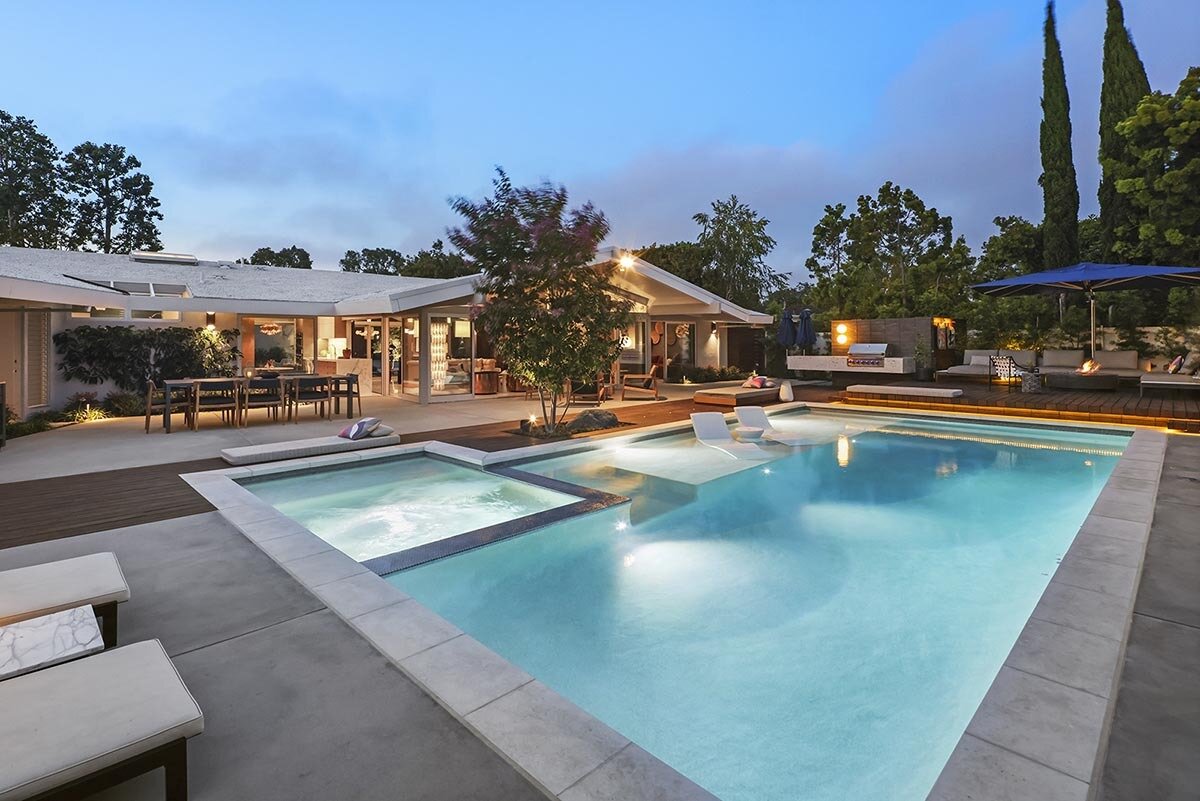 Photo 1 of 32 in The Anderson-Carrick House by Torey Carrick - Dwell