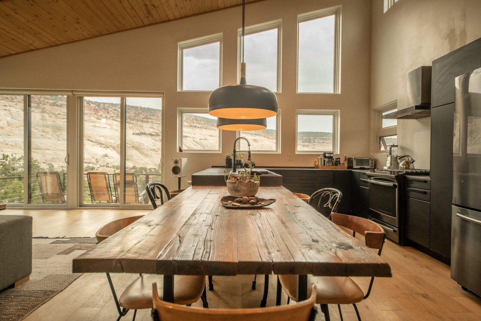 Photo 3 of 10 in Mesa House by Alexandra Fuller - Dwell