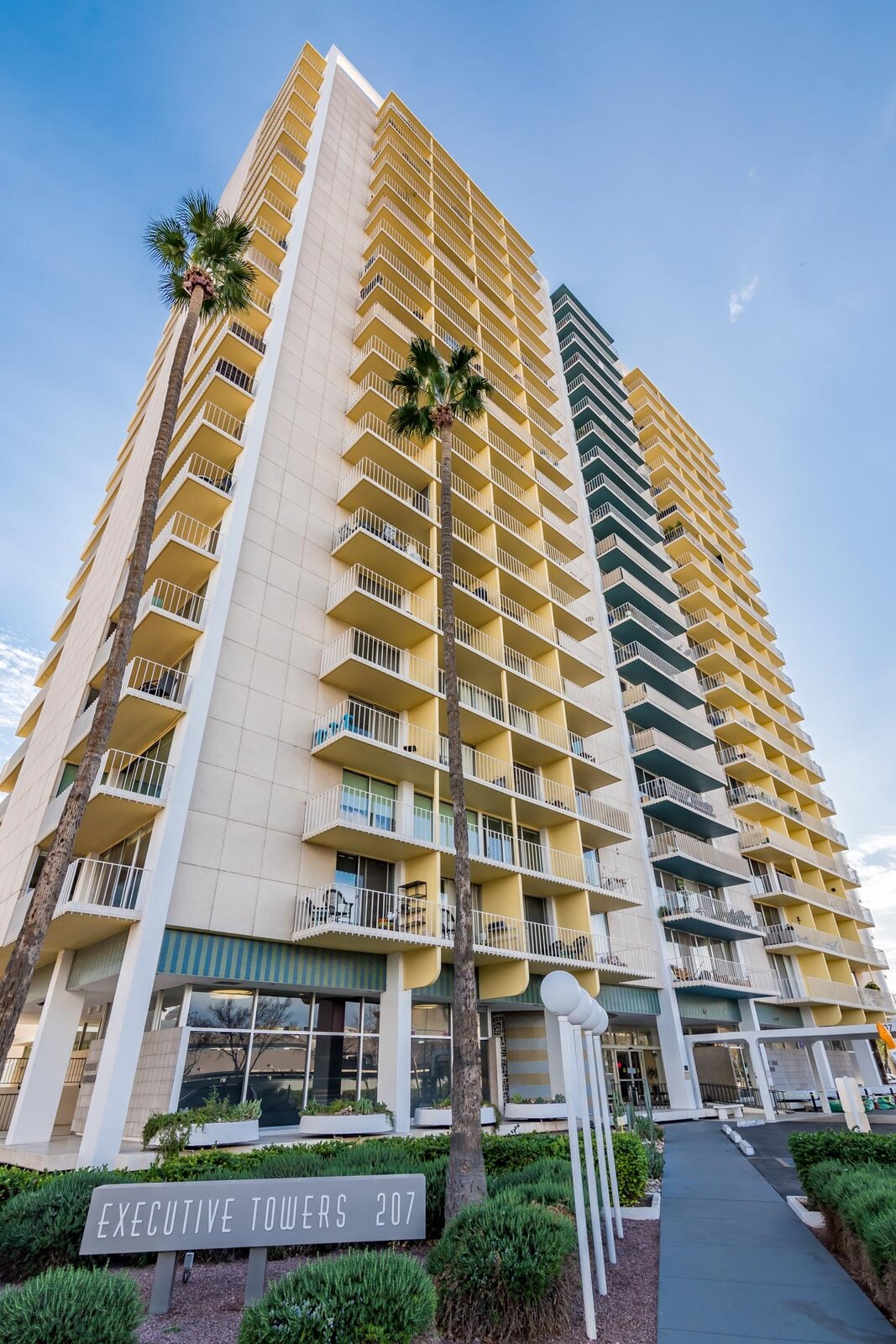 Midtown Marvel Modern Home by Al Beadle on Dwell