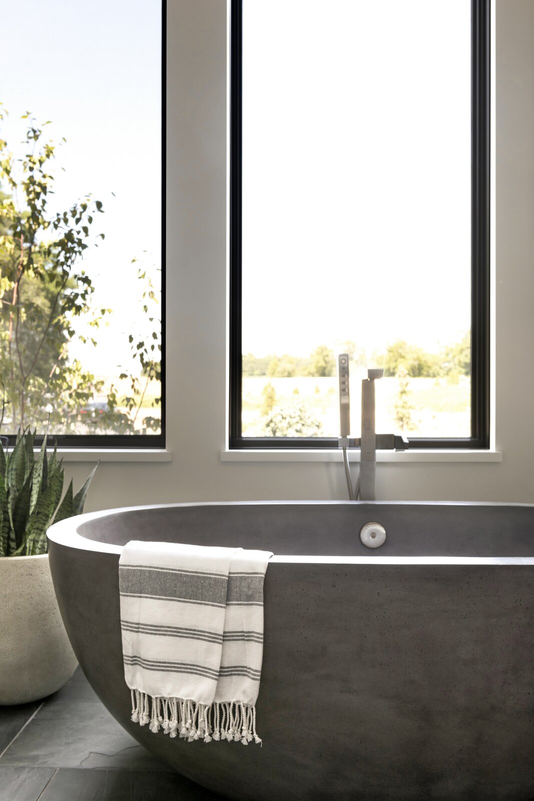 Photo 1 of 44 in Montana Modern by James McNeal Architecture & Design ...