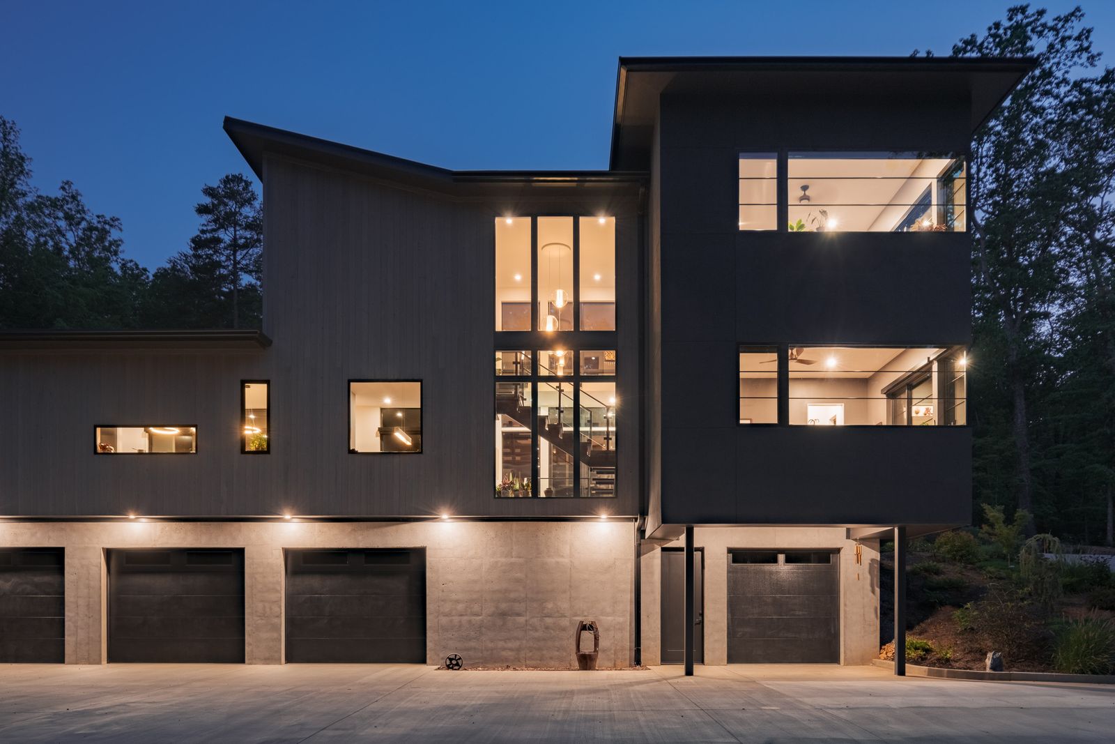 Photo 3 of 16 in Still Life by Surface Architecture - Dwell