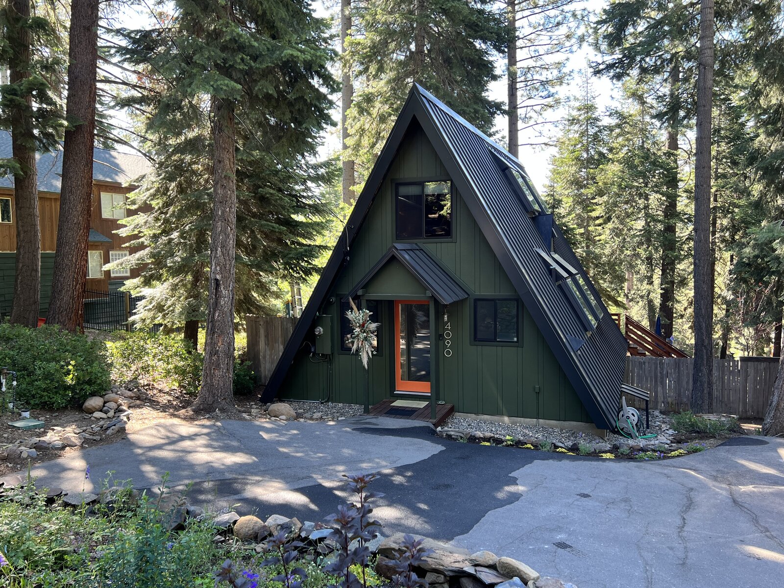 Mid-Century Modern Tahoe A-Frame (4 Photos) - Dwell