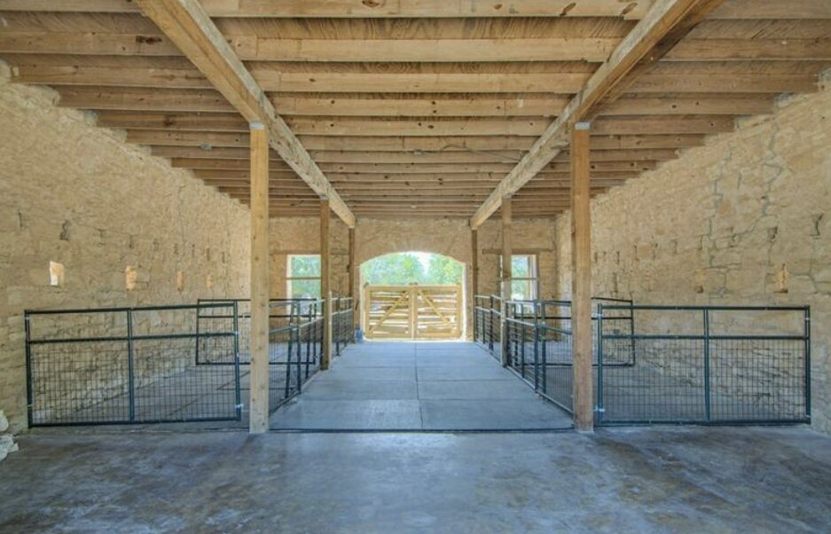 Photo 4 of 22 in Stagecoach Inn by Ginger Allen - Dwell