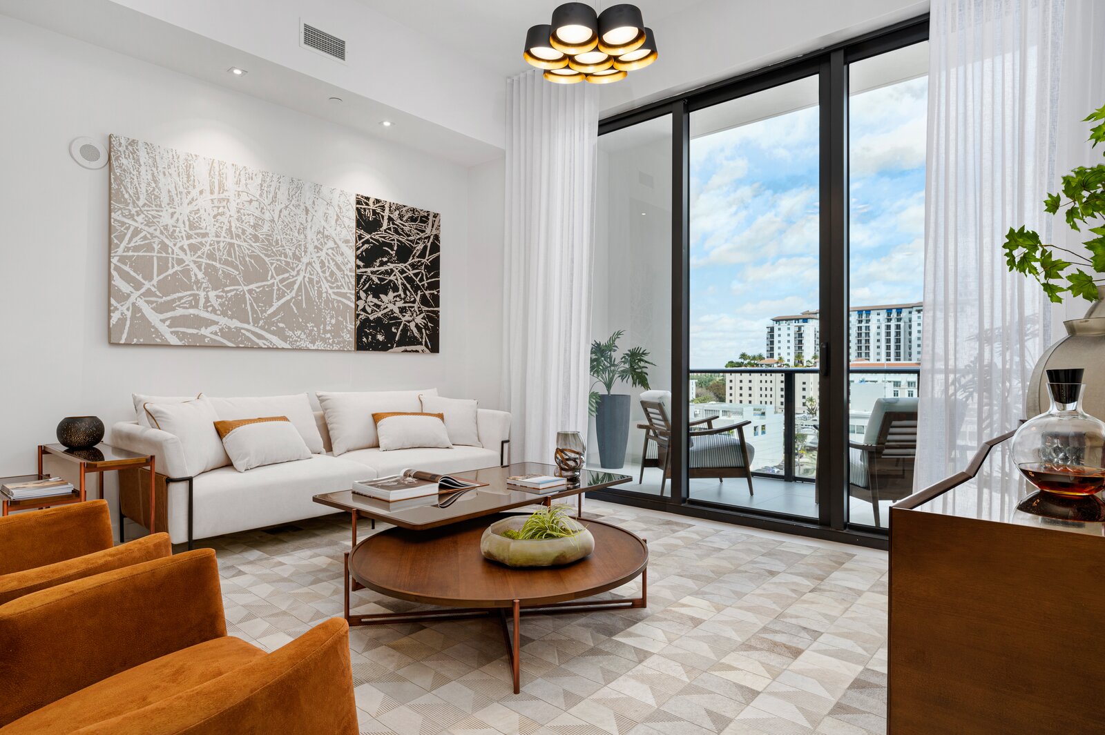 Sofa Saccaro | Baci Living Room