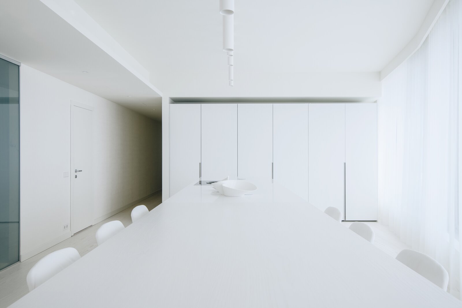 Photo 9 of 27 in Timeless Appeal of Monochromatic Design by Aet Piel ...