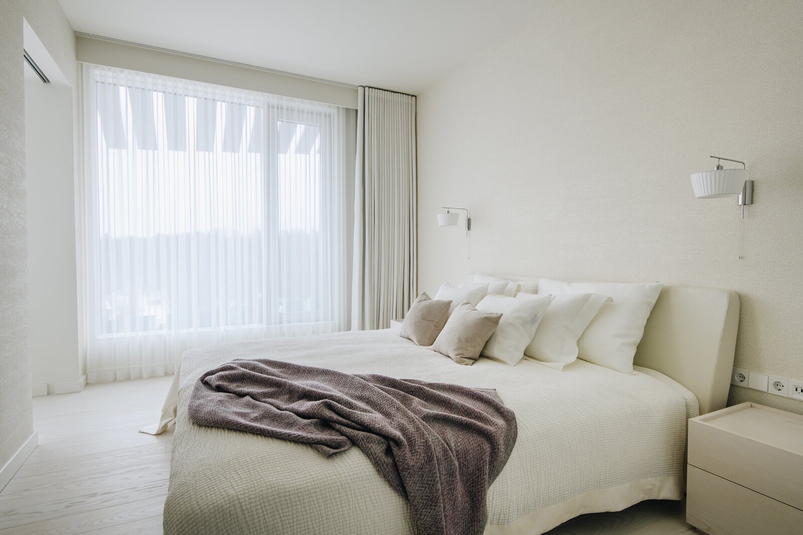 Photo 13 of 27 in Timeless Appeal of Monochromatic Design by Aet Piel ...