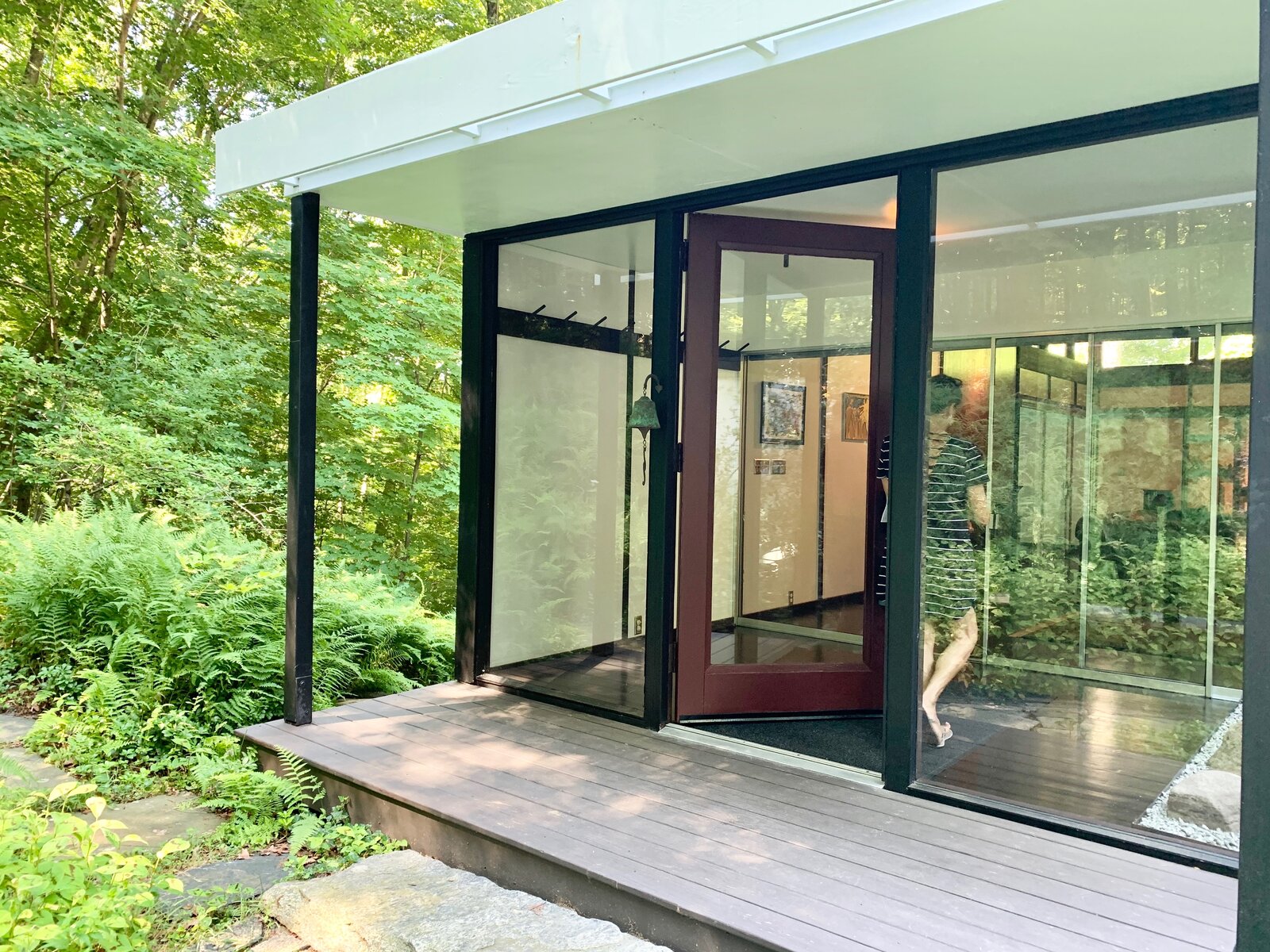 Photo 11 of 36 in Mid Century Modern Shogun House in the Connecticut ...