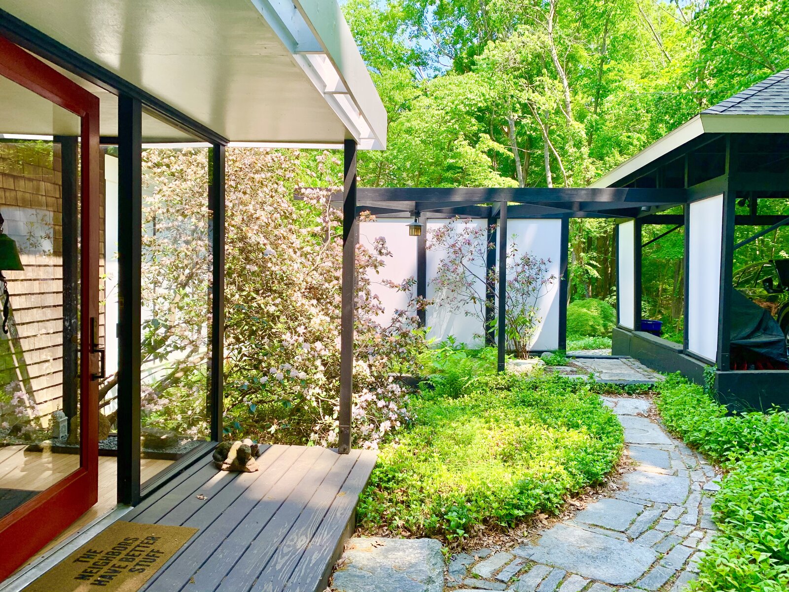 Photo 1 of 36 in Mid Century Modern Shogun House in the Connecticut ...