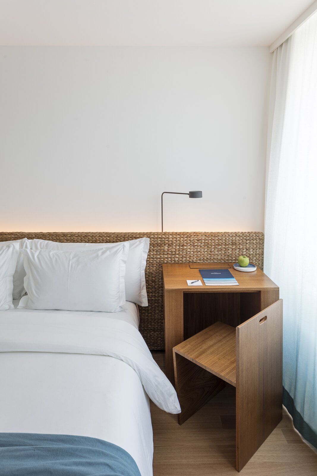 Photo 13 of 16 in Arpoador Hotel by Bernardes Arquitetura - Dwell