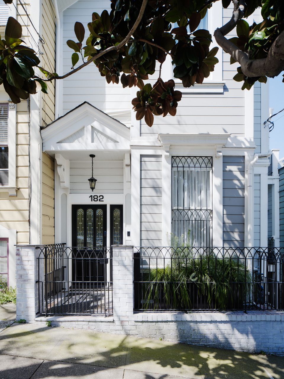 Photo 1 of 9 in How They Pulled It Off: A Former Earthquake Shack ...