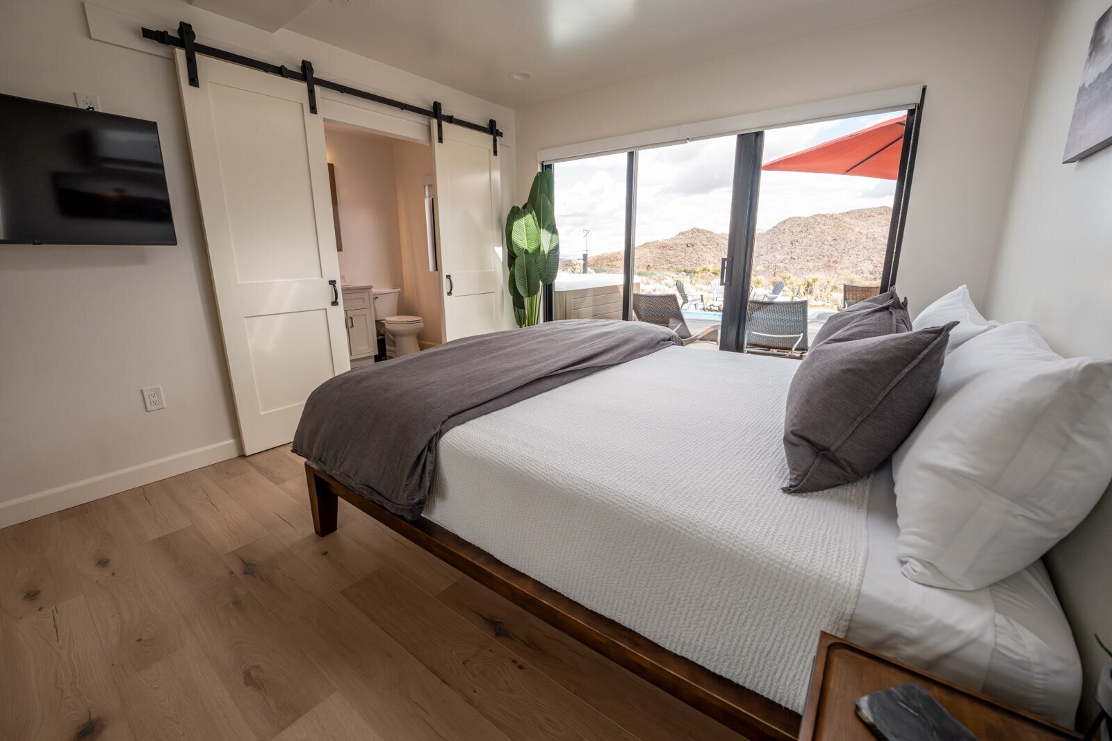 Photo 14 of 14 in Blok Studio - Joshua Tree Container Home by sean ...