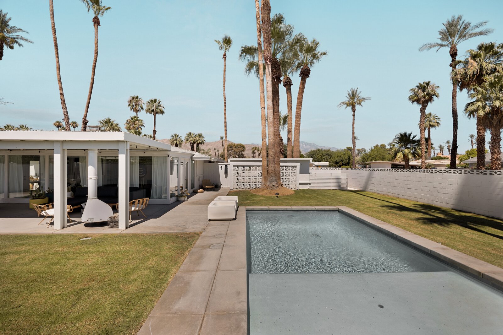 Photo 4 of 16 in Desert Sun House, Richard Leitch AIA 71947 Vista Del ...