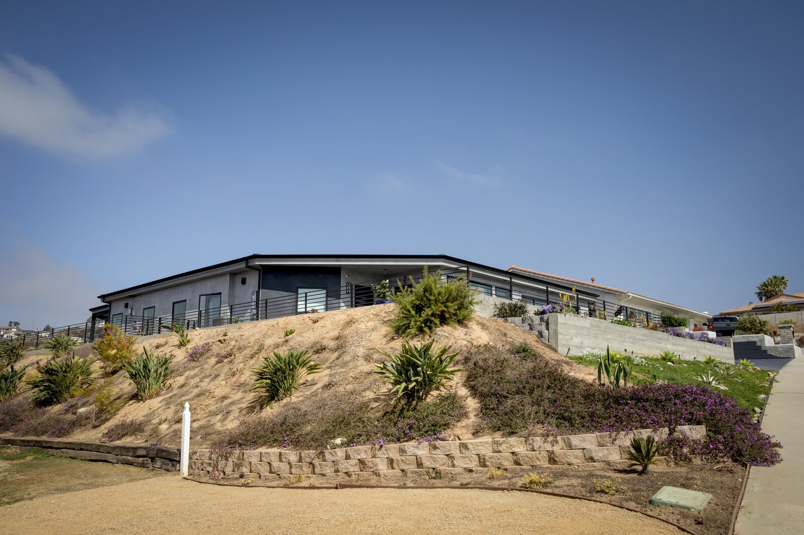 Photo 2 of 32 in Ventura Custom Home by Livia Shi - Dwell