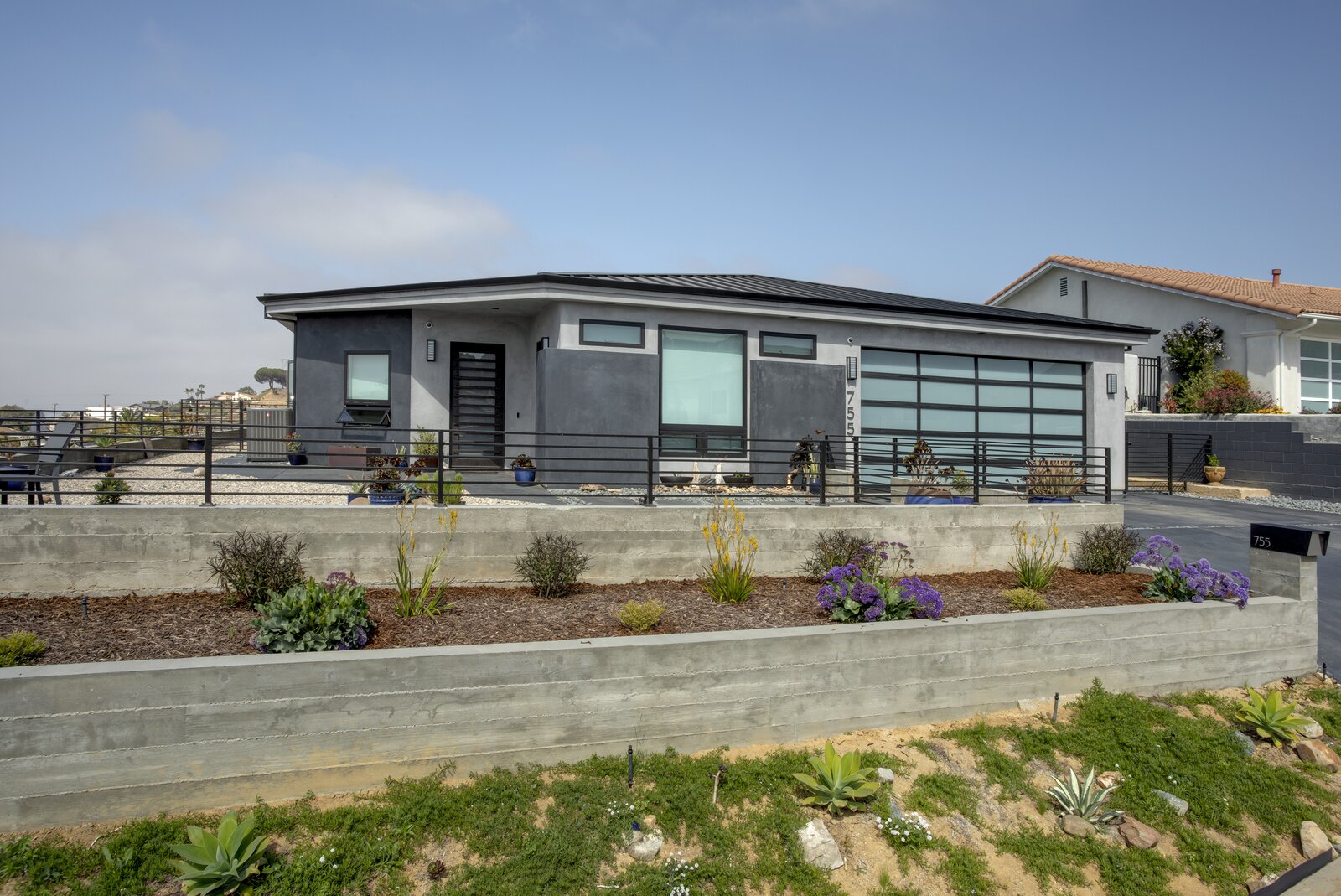 Photo 11 of 32 in Ventura Custom Home by Livia Shi - Dwell