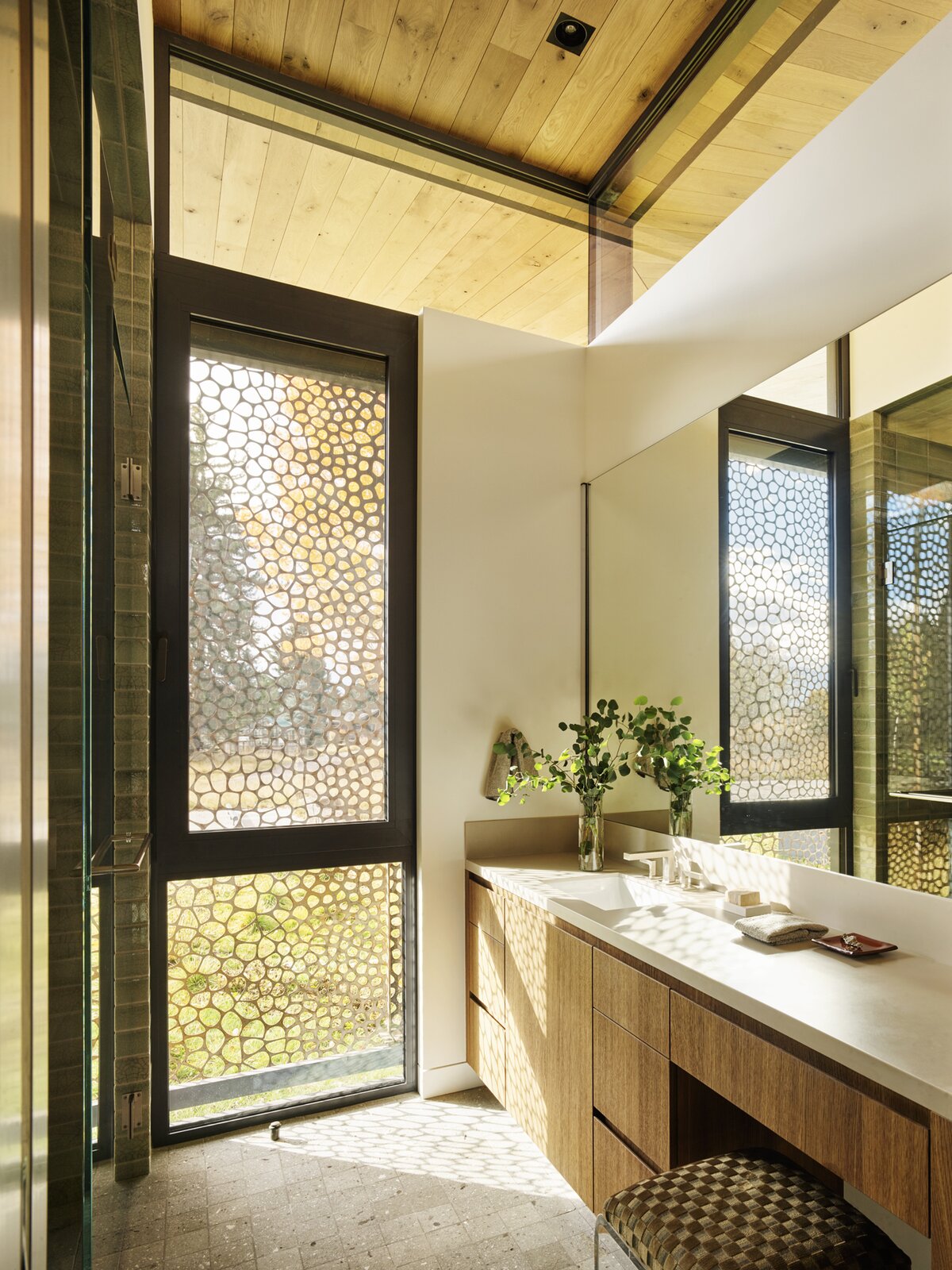 Photo 9 of 18 in Queen's Lane Pavilion by CLB Architects - Dwell