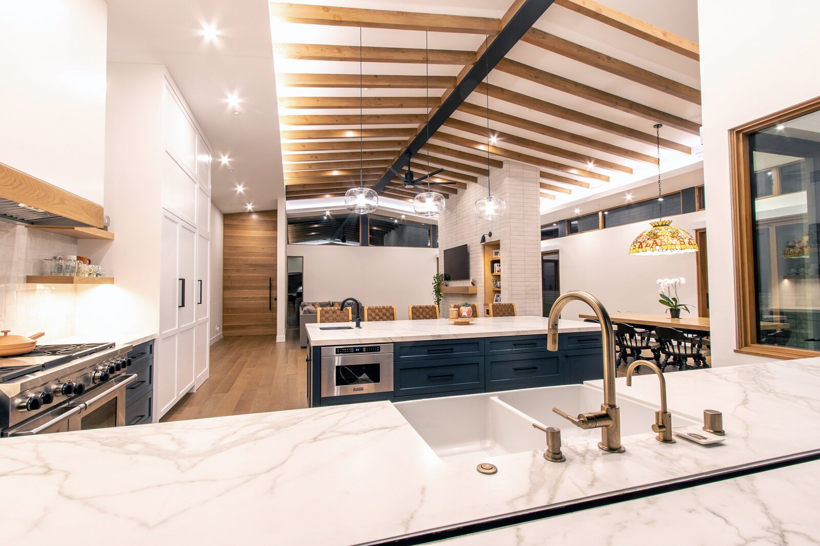 Photo 6 of 12 in Saltbox Residence by MeddockArchitects.com - Dwell