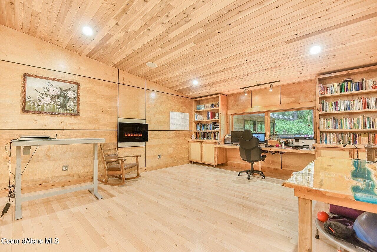 Photo 4 of 12 in Beyond the Sea by john pasternak - Dwell